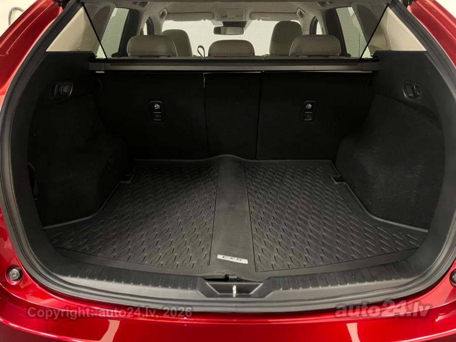 Red Mazda CX-5 2020 in Parnu, with an engine capacity of 2.50 L and mileage of 39 thousand km for 24990 €, photo 25 on AUTOMOTO.COM.LV