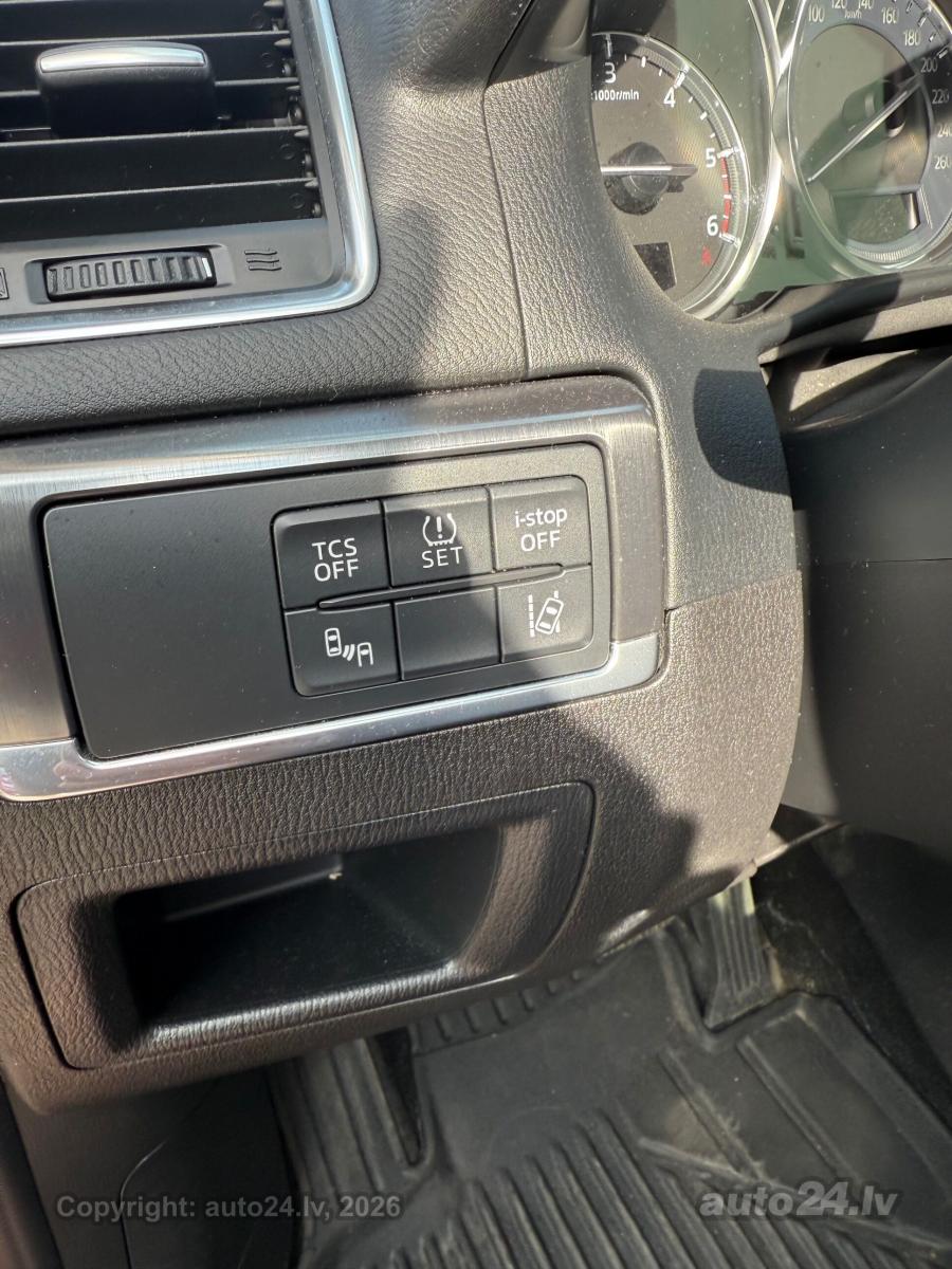 Mazda CX-5 2015 in Tallinn, with an engine capacity of 2.20 L and mileage of 190 thousand km for 10490 €, photo 23 on AUTOMOTO.COM.LV