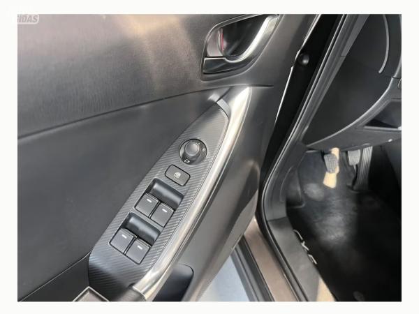 Mazda CX-5 2017 in Silale, with an engine capacity of 2.20 L and mileage of 173 thousand km for 11000 €, photo 8 on AUTOMOTO.COM.LV
