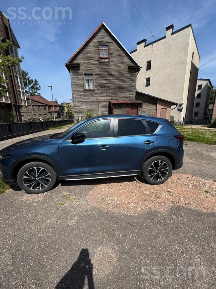 Mazda CX-5 2022 in Riga, with an engine capacity of 2.00 L and mileage of 60 thousand km for 22500 €, photo 2 on AUTOMOTO.COM.LV