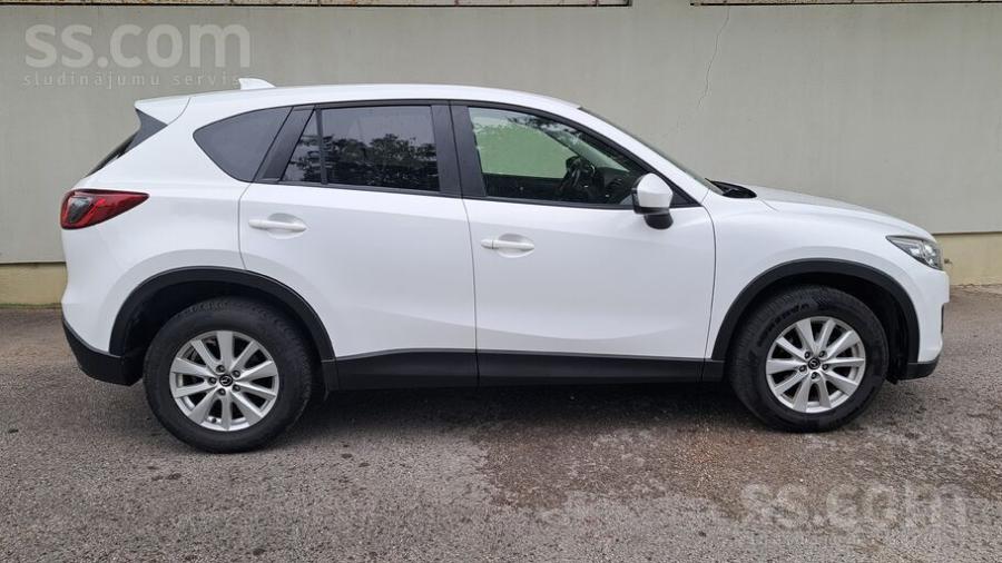 White Mazda CX-5 2012 in Ogre, with an engine capacity of 2.20 L and mileage of 233 thousand km for 6950 €, photo 5 on AUTOMOTO.COM.LV