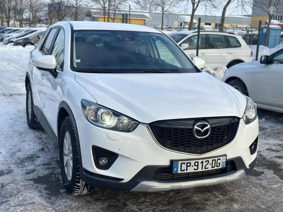White Mazda CX-5 2012 in Klaipeda, with an engine capacity of 2.19 L and mileage of 221 thousand km for 6999 €, photo 4 on AUTOMOTO.COM.LV
