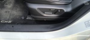 White Mazda CX-5 2012 in Gargzdai, with an engine capacity of 2.20 L and mileage of 203 thousand km for 6900 €, photo 15 on AUTOMOTO.COM.LV