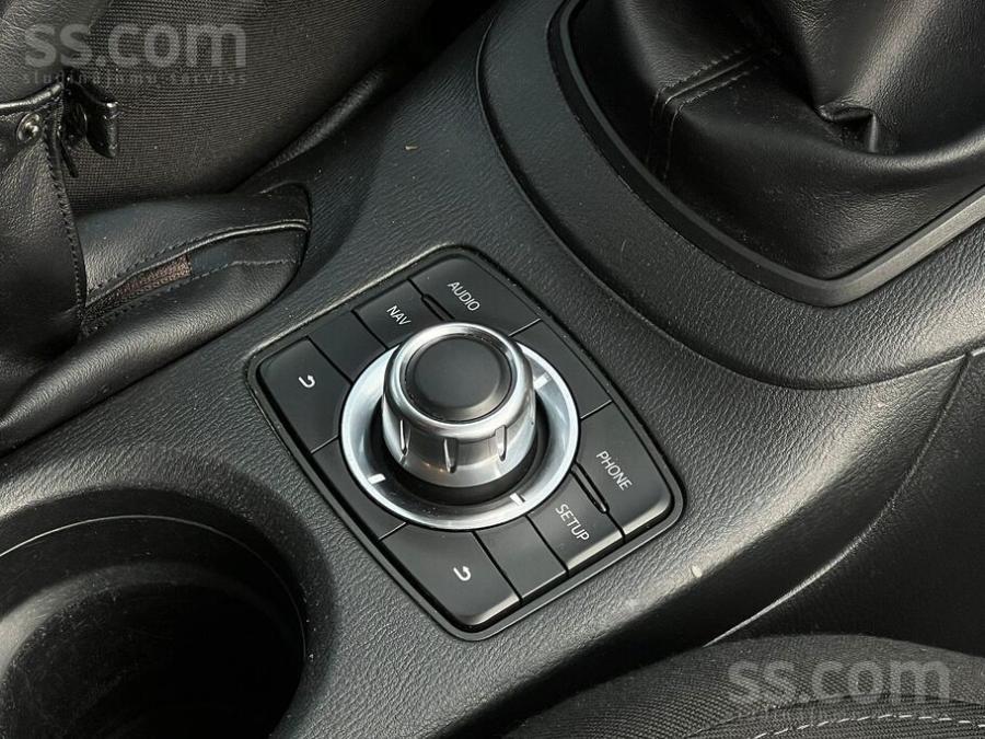 White Mazda CX-5 2012 in Rezekne, with an engine capacity of 2.20 L and mileage of 0 thousand km for 6700 €, photo 15 on AUTOMOTO.COM.LV