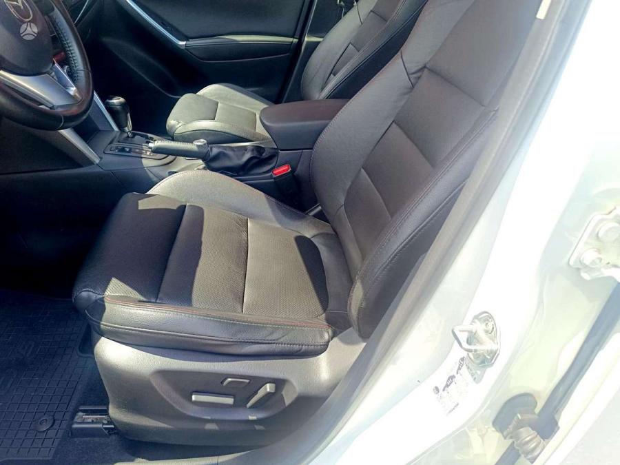 White Mazda CX-5 2012 in Kaunas, with an engine capacity of 2.19 L and mileage of 209 thousand km for 6199 €, photo 10 on AUTOMOTO.COM.LV