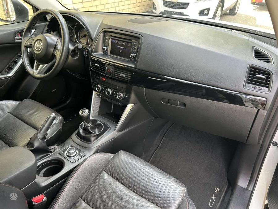 Balts Mazda CX-5 2012 Pasvalys, ar dzinēja tilpumu 2.20 L un nobraukumu 172 tūkst. km par 2900 €, foto 15 vietnē AUTOMOTO.COM.LV