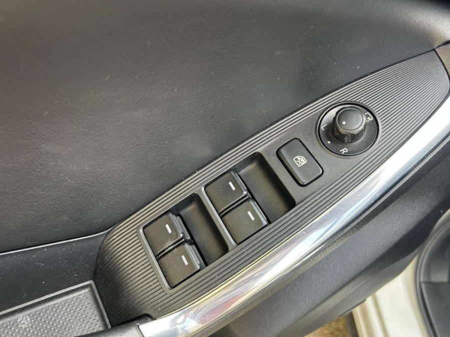Balts Mazda CX-5 2012 Pasvalys, ar dzinēja tilpumu 2.20 L un nobraukumu 172 tūkst. km par 2900 €, foto 26 vietnē AUTOMOTO.COM.LV