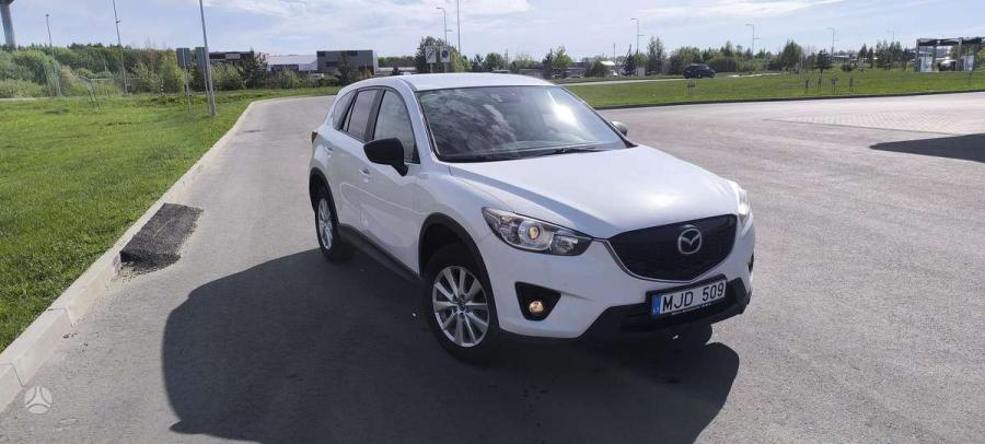 White Mazda CX-5 2012 in Gargzdai, with an engine capacity of 2.19 L and mileage of 204 thousand km for 7000 €, photo 3 on AUTOMOTO.COM.LV
