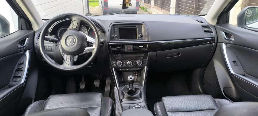 White Mazda CX-5 2012 in Gargzdai, with an engine capacity of 2.19 L and mileage of 204 thousand km for 7000 €, photo 9 on AUTOMOTO.COM.LV