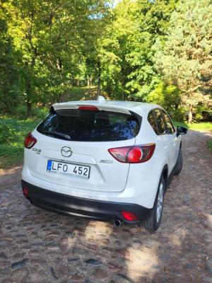 White Mazda CX-5 2012 in Kaunas, with an engine capacity of 2.19 L and mileage of 229 thousand km for 5300 €, photo 5 on AUTOMOTO.COM.LV