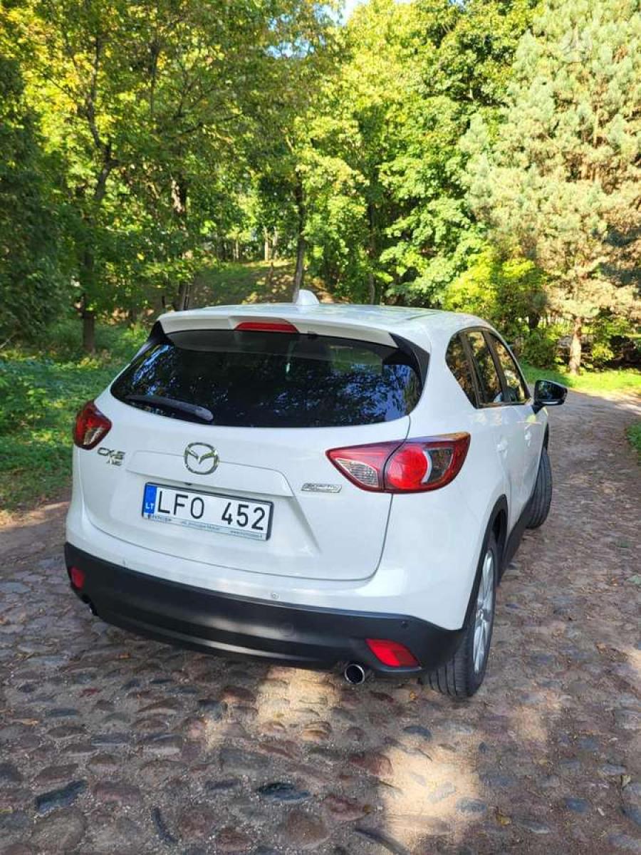 White Mazda CX-5 2012 in Kaunas, with an engine capacity of 2.19 L and mileage of 229 thousand km for 5300 €, photo 5 on AUTOMOTO.COM.LV
