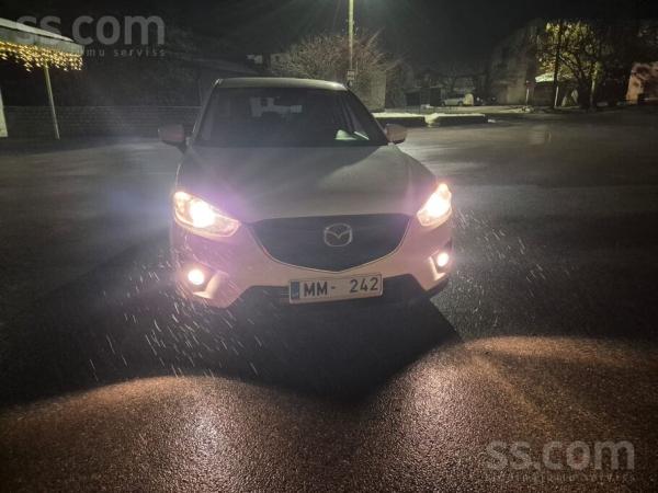 White Mazda CX-5 2013 in Liepaja, with an engine capacity of 2.20 L and mileage of 203 thousand km for 6150 €, photo 6 on AUTOMOTO.COM.LV