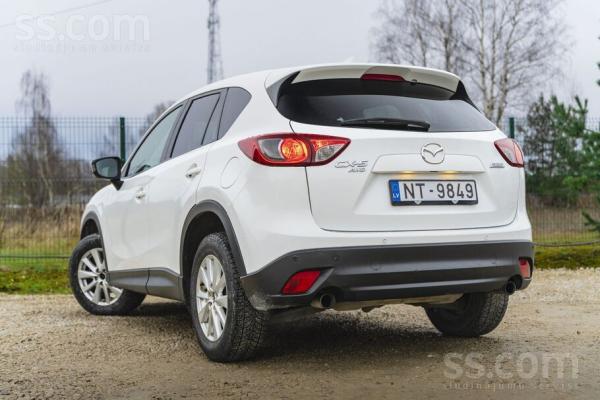 Balts Mazda CX-5 2013 Rīga, ar dzinēja tilpumu 2.20 L un nobraukumu 273 tūkst. km par 6890 €, foto 4 vietnē AUTOMOTO.COM.LV