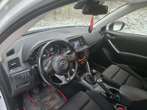 Balts Mazda CX-5 2013 Raseiniai, ar dzinēja tilpumu 2.19 L un nobraukumu 19 tūkst. km par 3700 €, foto 5 vietnē AUTOMOTO.COM.LV