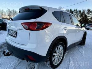 White Mazda CX-5 2013 in Riga, with an engine capacity of 2.20 L and mileage of 0 thousand km for 6990 €, photo 4 on AUTOMOTO.COM.LV