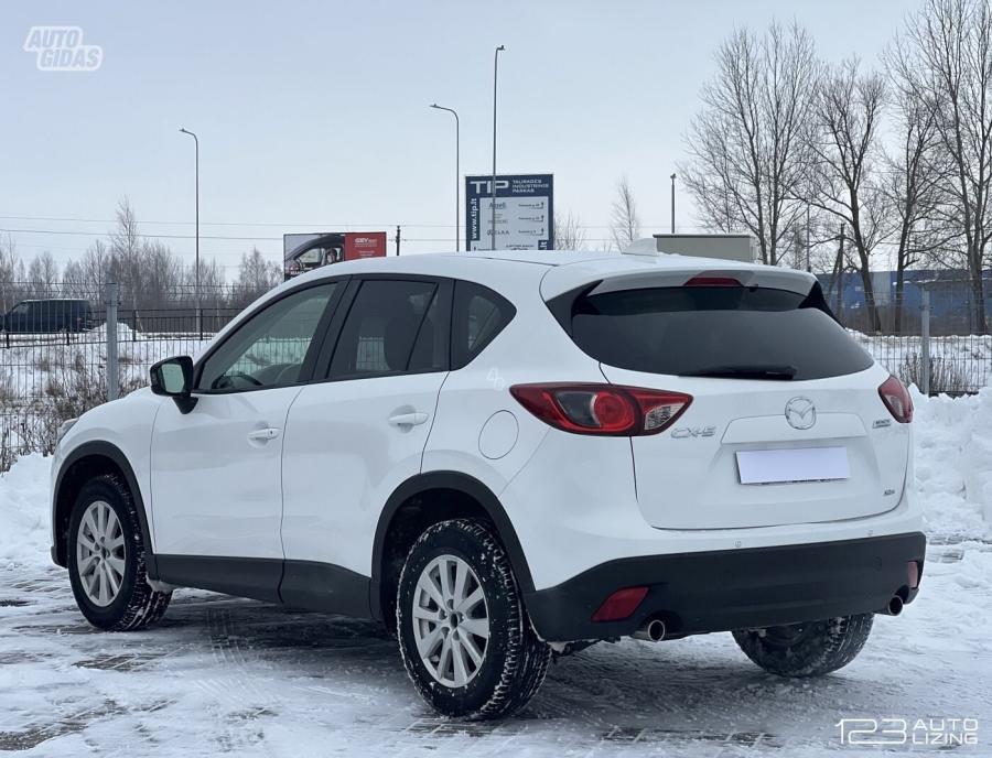 White Mazda CX-5 2013 in Taurage, with an engine capacity of 2.20 L and mileage of 228 thousand km for 6200 €, photo 8 on AUTOMOTO.COM.LV