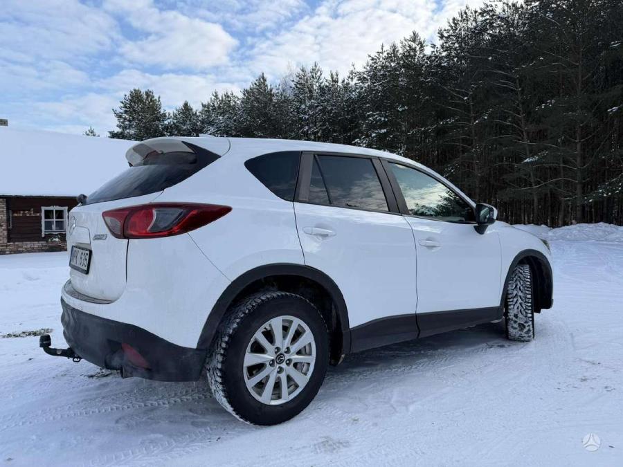 White Mazda CX-5 2013 in Alytus, with an engine capacity of 2.19 L and mileage of 192 thousand km for 6200 €, photo 8 on AUTOMOTO.COM.LV