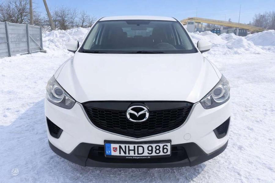 White Mazda CX-5 2013 in Siauliai, with an engine capacity of 2.20 L and mileage of 182 thousand km for 6600 €, photo 2 on AUTOMOTO.COM.LV