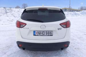 White Mazda CX-5 2013 in Siauliai, with an engine capacity of 2.20 L and mileage of 182 thousand km for 6600 €, photo 5 on AUTOMOTO.COM.LV