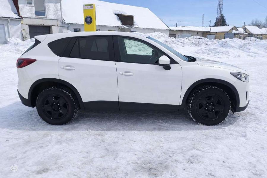 White Mazda CX-5 2013 in Siauliai, with an engine capacity of 2.20 L and mileage of 182 thousand km for 6600 €, photo 7 on AUTOMOTO.COM.LV