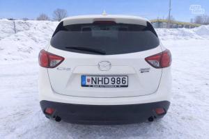 White Mazda CX-5 2013 in Siauliai, with an engine capacity of 2.20 L and mileage of 182 thousand km for 6600 €, photo 5 on AUTOMOTO.COM.LV