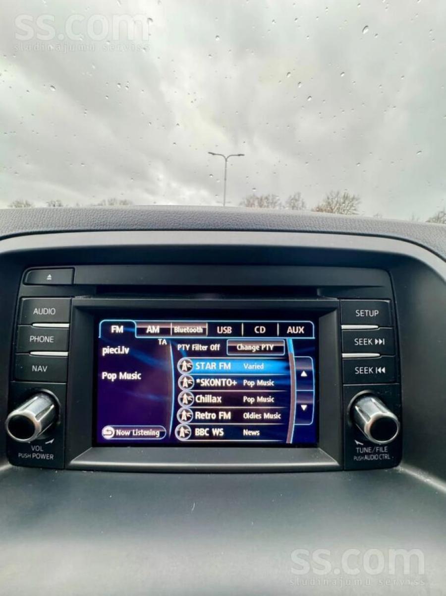 White Mazda CX-5 2013 in Riga, with an engine capacity of 2.20 L and mileage of 213 thousand km for 7399 €, photo 17 on AUTOMOTO.COM.LV