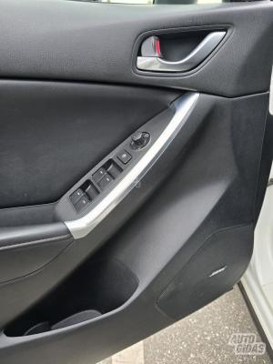 Balts Mazda CX-5 2013 Panevēža, ar dzinēja tilpumu 2.20 L un nobraukumu 273 tūkst. km par 7500 €, foto 17 vietnē AUTOMOTO.COM.LV