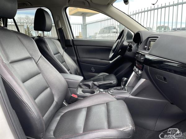 White Mazda CX-5 2013 in Avizieniai, with an engine capacity of 2.20 L and mileage of 224 thousand km for 6900 €, photo 6 on AUTOMOTO.COM.LV
