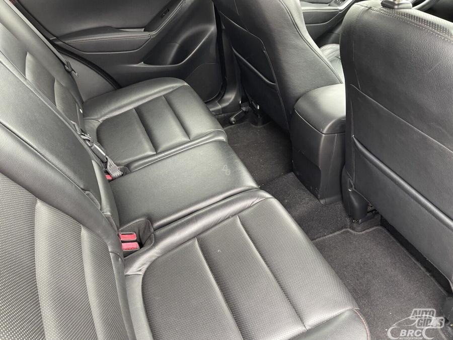 White Mazda CX-5 2013 in Avizieniai, with an engine capacity of 2.20 L and mileage of 224 thousand km for 6900 €, photo 9 on AUTOMOTO.COM.LV