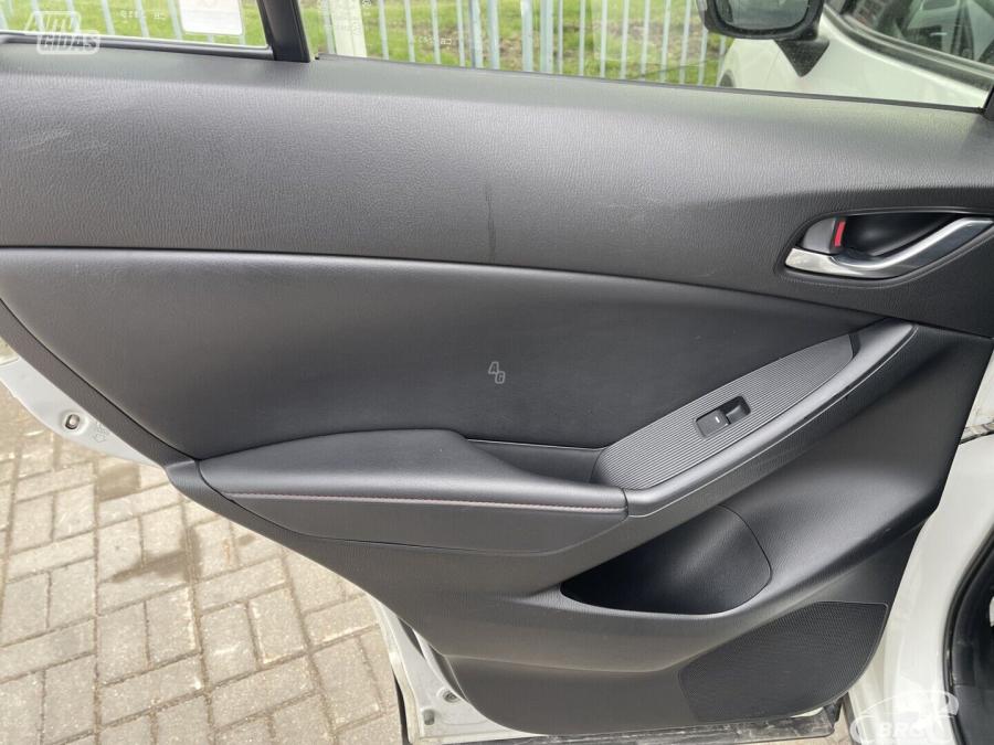 White Mazda CX-5 2013 in Avizieniai, with an engine capacity of 2.20 L and mileage of 224 thousand km for 6900 €, photo 12 on AUTOMOTO.COM.LV