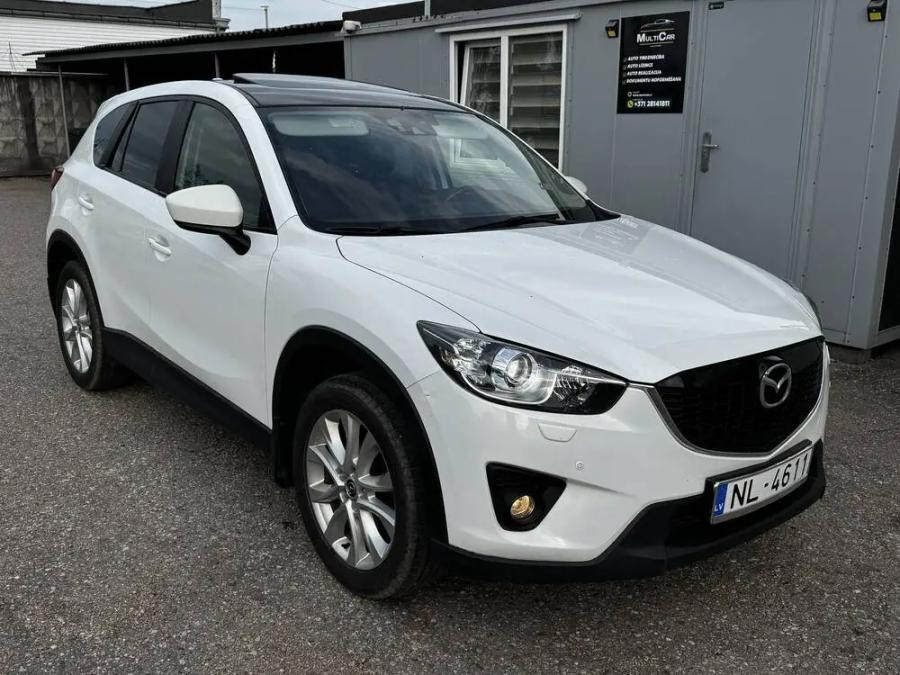 White Mazda CX-5 2013 in Daugavpils, with an engine capacity of 2.20 L and mileage of 200 thousand km for 5500 €, photo 1 on AUTOMOTO.COM.LV