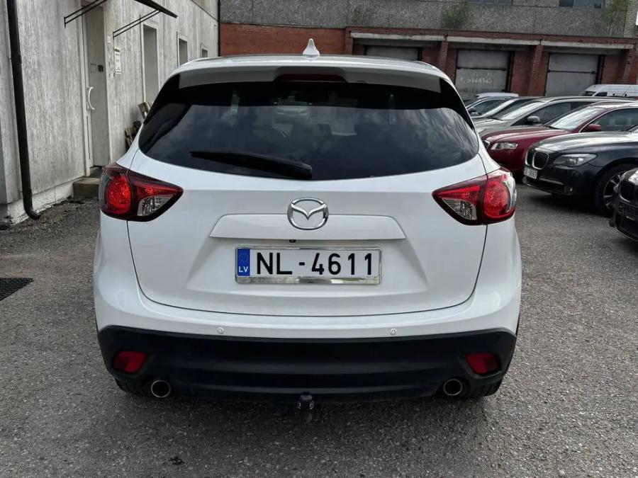 White Mazda CX-5 2013 in Daugavpils, with an engine capacity of 2.20 L and mileage of 200 thousand km for 5500 €, photo 6 on AUTOMOTO.COM.LV