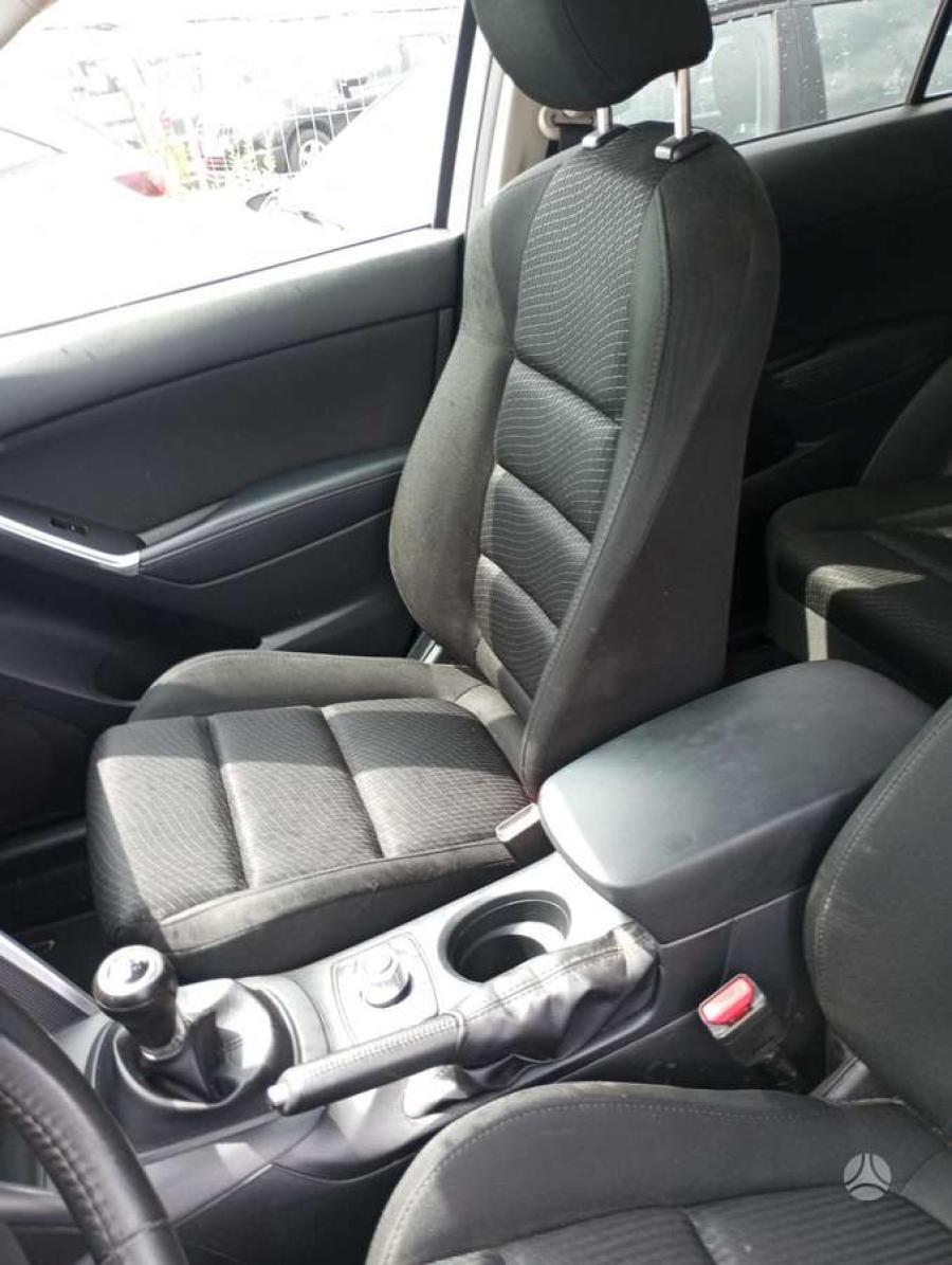 Balts Mazda CX-5 2013 Kauņa, ar dzinēja tilpumu 2.19 L un nobraukumu 270 tūkst. km par 4600 €, foto 20 vietnē AUTOMOTO.COM.LV