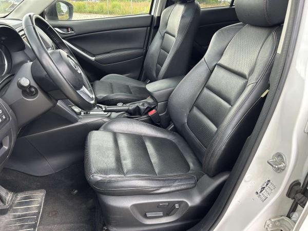 White Mazda CX-5 2013 in Taurage, with an engine capacity of 2.19 L and mileage of 254 thousand km for 5900 €, photo 7 on AUTOMOTO.COM.LV