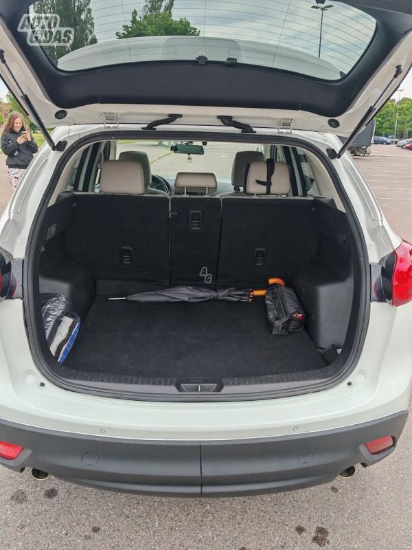White Mazda CX-5 2013 in Klaipeda, with an engine capacity of 2.00 L and mileage of 210 thousand km for 9500 €, photo 10 on AUTOMOTO.COM.LV