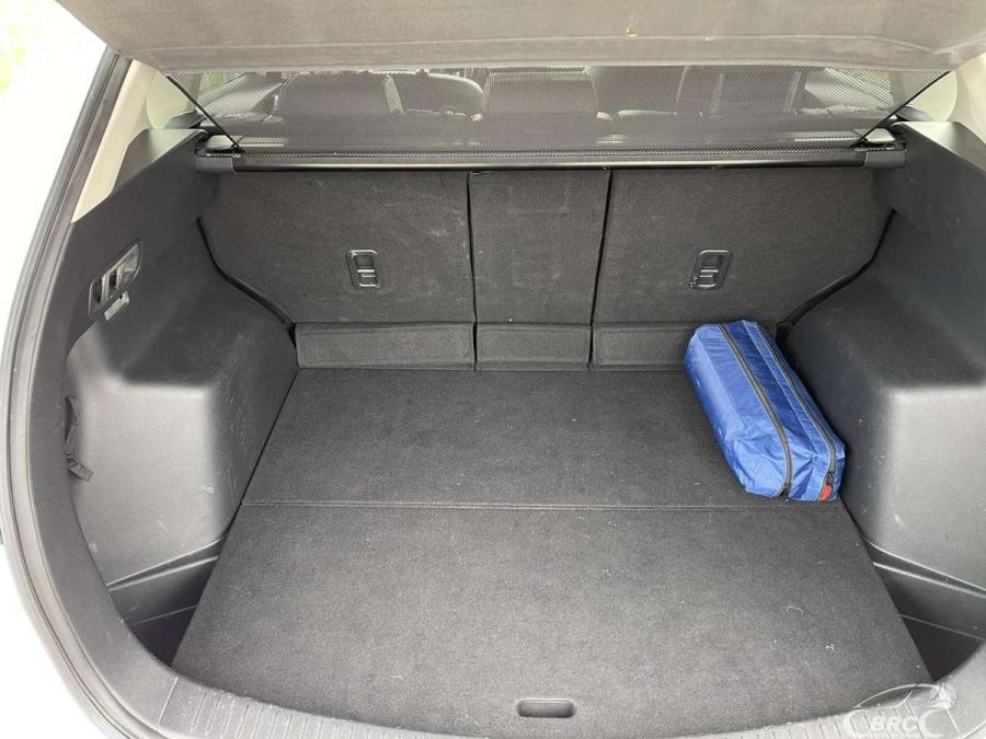 White Mazda CX-5 2013 in Klaipeda, with an engine capacity of 2.19 L and mileage of 224 thousand km for 5900 €, photo 16 on AUTOMOTO.COM.LV