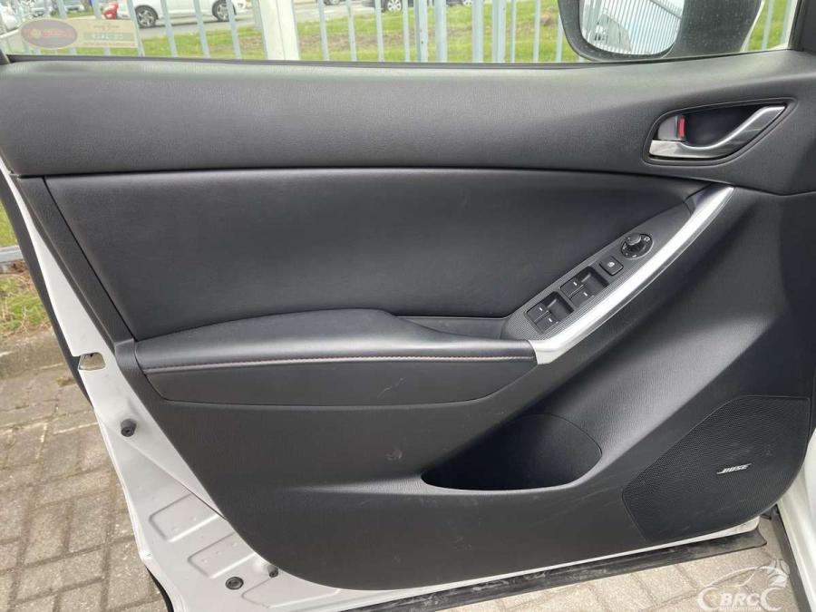 White Mazda CX-5 2013 in Klaipeda, with an engine capacity of 2.19 L and mileage of 224 thousand km for 5900 €, photo 17 on AUTOMOTO.COM.LV