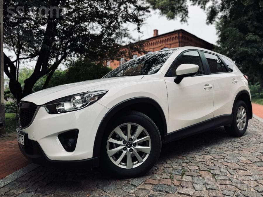White Mazda CX-5 2013 in Cesis, with an engine capacity of 2.20 L and mileage of 0 thousand km for 6700 €, photo 5 on AUTOMOTO.COM.LV
