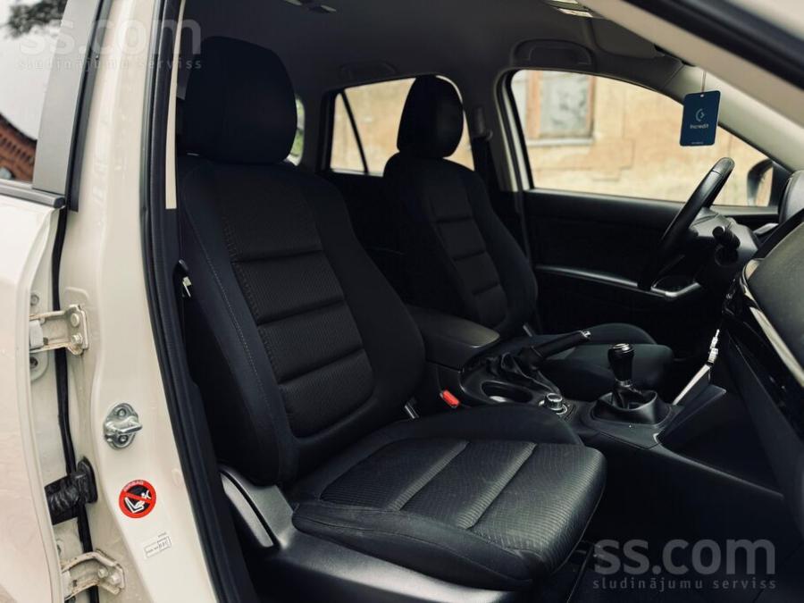 White Mazda CX-5 2013 in Cesis, with an engine capacity of 2.20 L and mileage of 0 thousand km for 6700 €, photo 12 on AUTOMOTO.COM.LV