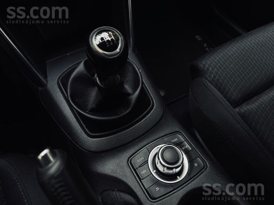 White Mazda CX-5 2013 in Cesis, with an engine capacity of 2.20 L and mileage of 0 thousand km for 6700 €, photo 19 on AUTOMOTO.COM.LV