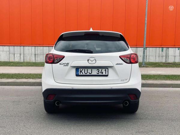 White Mazda CX-5 2013 in Vilnius, with an engine capacity of 2.19 L and mileage of 250 thousand km for 3700 €, photo 6 on AUTOMOTO.COM.LV
