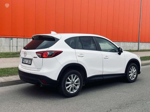 White Mazda CX-5 2013 in Vilnius, with an engine capacity of 2.19 L and mileage of 250 thousand km for 3700 €, photo 7 on AUTOMOTO.COM.LV
