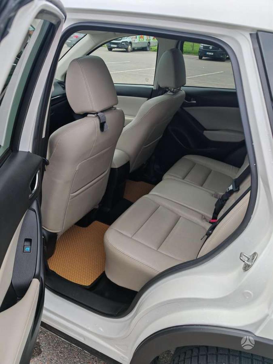 White Mazda CX-5 2013 in Klaipeda, with an engine capacity of 2.00 L and mileage of 210 thousand km for 9500 €, photo 9 on AUTOMOTO.COM.LV
