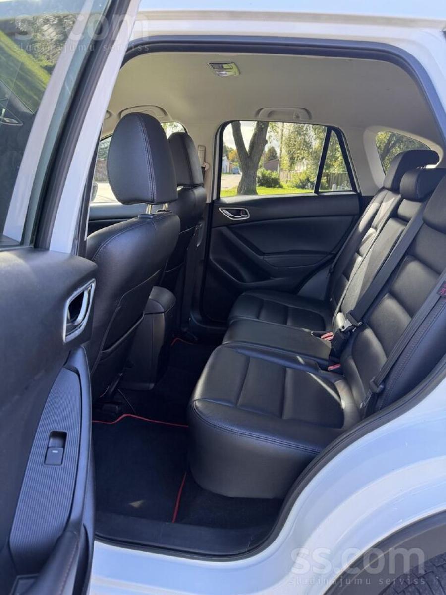 White Mazda CX-5 2013 in Ventspils, with an engine capacity of 2.20 L and mileage of 243 thousand km for 6500 €, photo 13 on AUTOMOTO.COM.LV