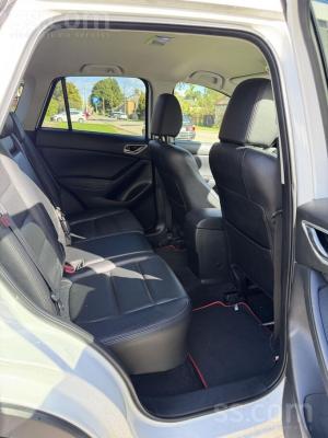 White Mazda CX-5 2013 in Ventspils, with an engine capacity of 2.20 L and mileage of 243 thousand km for 6500 €, photo 15 on AUTOMOTO.COM.LV