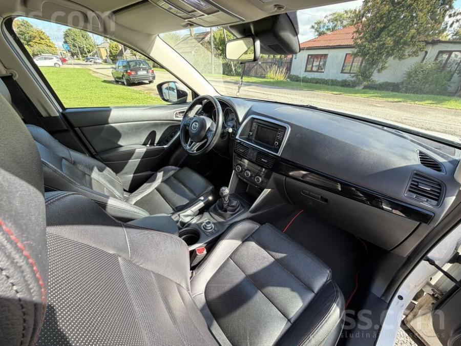 White Mazda CX-5 2013 in Ventspils, with an engine capacity of 2.20 L and mileage of 243 thousand km for 6500 €, photo 18 on AUTOMOTO.COM.LV