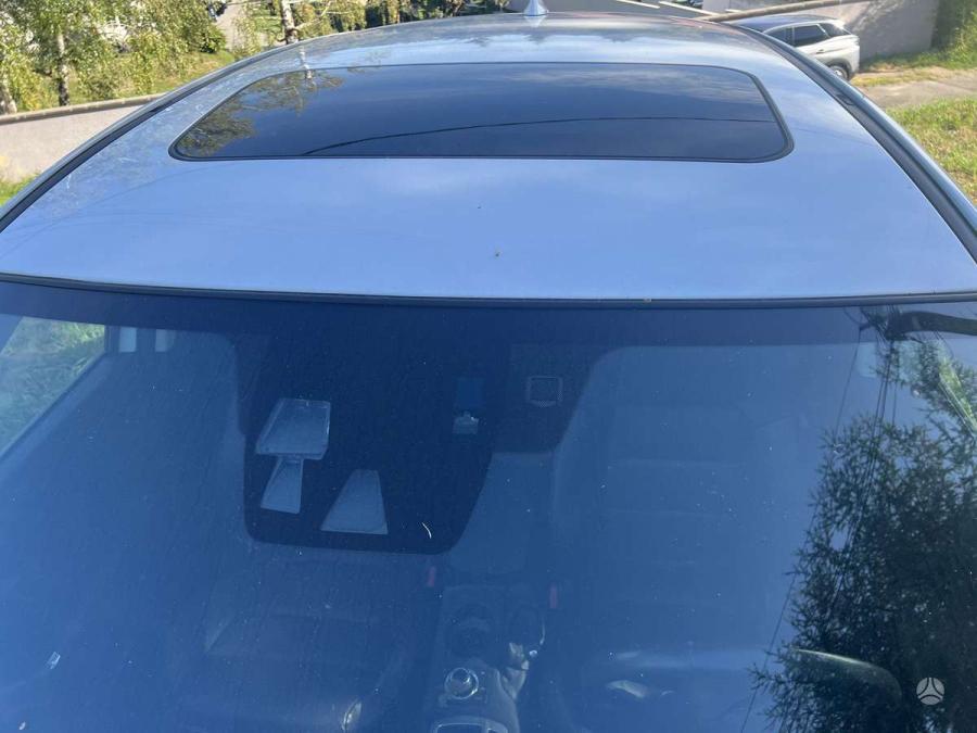 White Mazda CX-5 2013 in Taurage, with an engine capacity of 2.19 L and mileage of 166 thousand km for 4300 €, photo 8 on AUTOMOTO.COM.LV