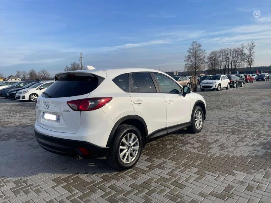 White Mazda CX-5 2014 in Taurage, with an engine capacity of 2.19 L and mileage of 170 thousand km for 6600 €, photo 3 on AUTOMOTO.COM.LV