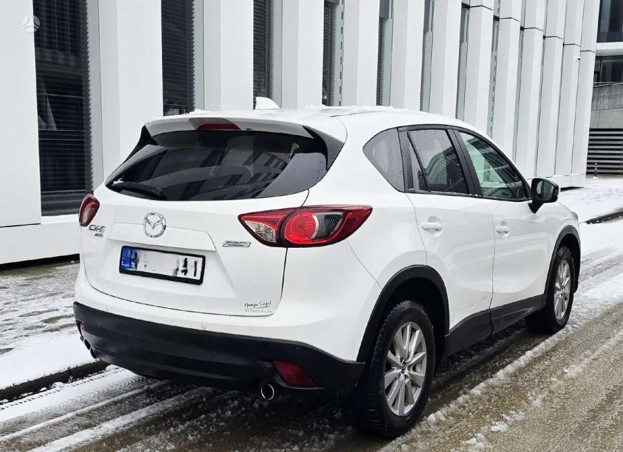 White Mazda CX-5 2014 in Vilnius, with an engine capacity of 2.19 L and mileage of 240 thousand km for 4600 €, photo 7 on AUTOMOTO.COM.LV