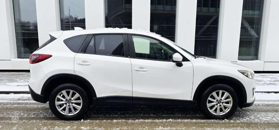 White Mazda CX-5 2014 in Vilnius, with an engine capacity of 2.19 L and mileage of 240 thousand km for 4600 €, photo 8 on AUTOMOTO.COM.LV